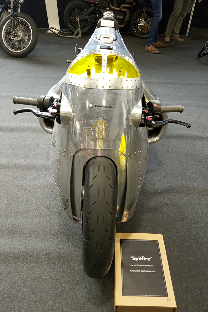 Seb Kustom Motorcycle au «Motor Bike Expo» - MotoManiaque